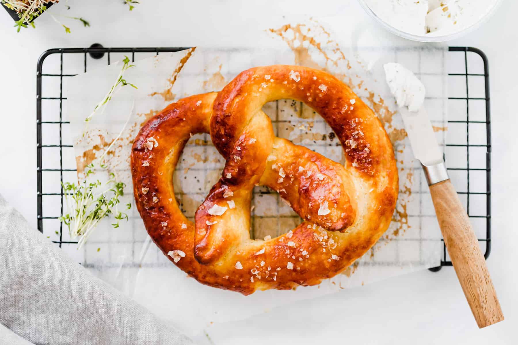 Laugenbrezel Rezept (Mit Schritt-für-Schritt Bildern) | Aline Made